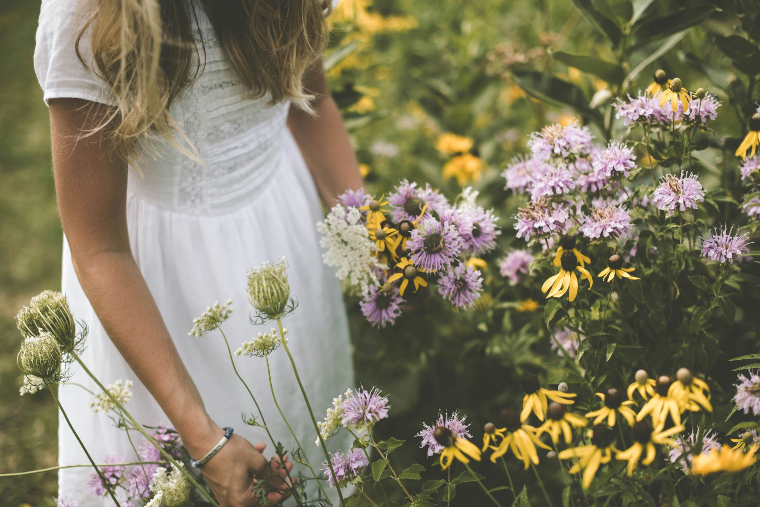 What Is Simple Living and What Are the Benefits of a Simple Life ...